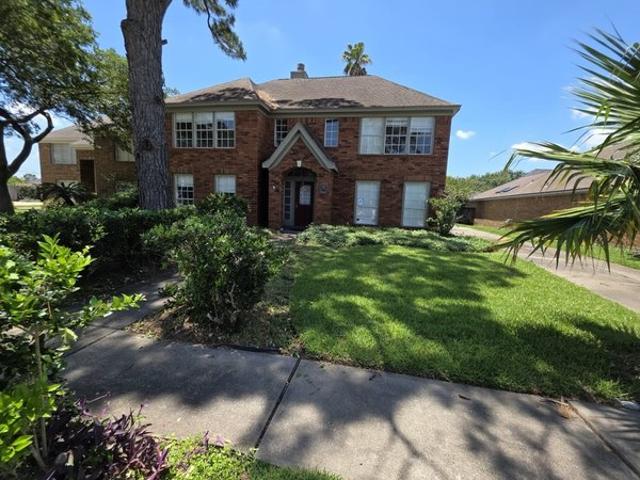 2106 Cherry Hills Dr, League City, TX 77573