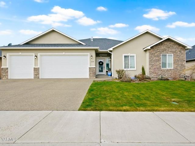 2106 Diamond Way, Yakima, WA 98903