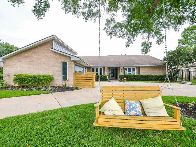 2106 Glenn Lakes Lane