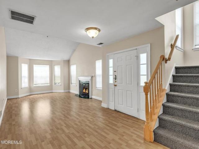2106 Grassy Hollow Dr, Toms River, NJ 08755