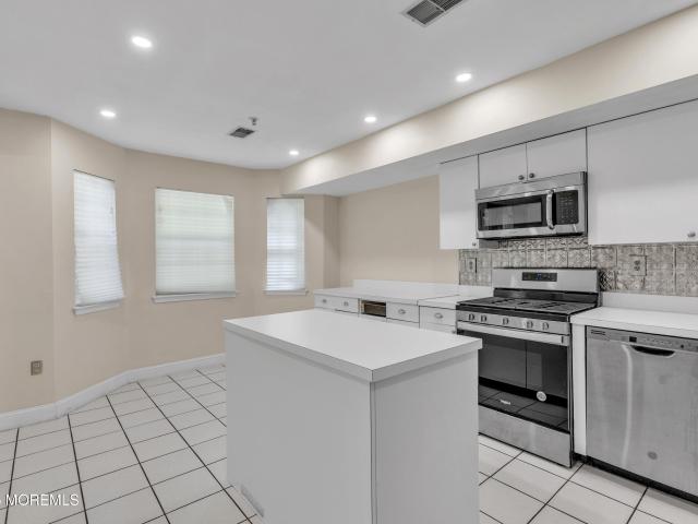 2106 Grassy Hollow Drive