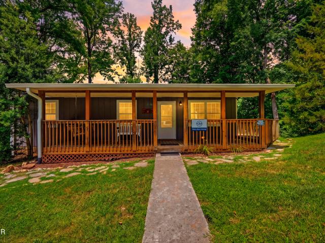 2106 Hickory Manor Road