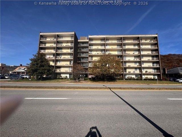 2106 Kanawha Blvd E Apt 623, Charleston, WV 25311
