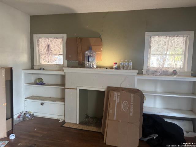 2106 Lee Hall St, San Antonio, TX 78201 | MLS #1906 | Compass