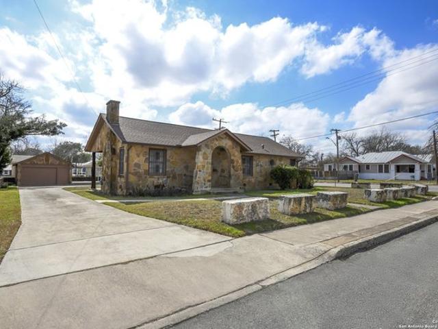 2106 Steves Ave, San Antonio, TX 78210