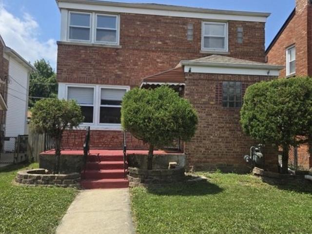 2106 S 22nd Ave, Broadview, IL 60155