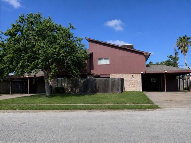 2106 Zephyr Cir Apt A, Ingleside, TX 78362