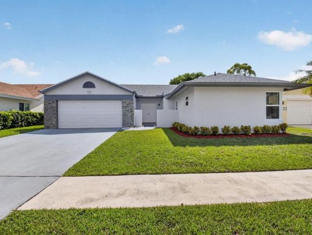 21070 Woodspring Ave, Boca Raton, FL 33428
