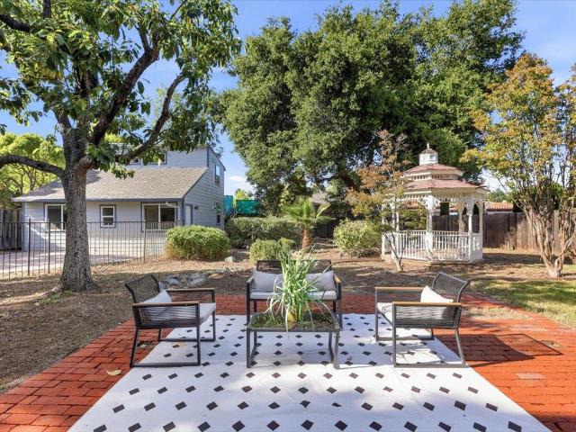 21075 Greenleaf Drive