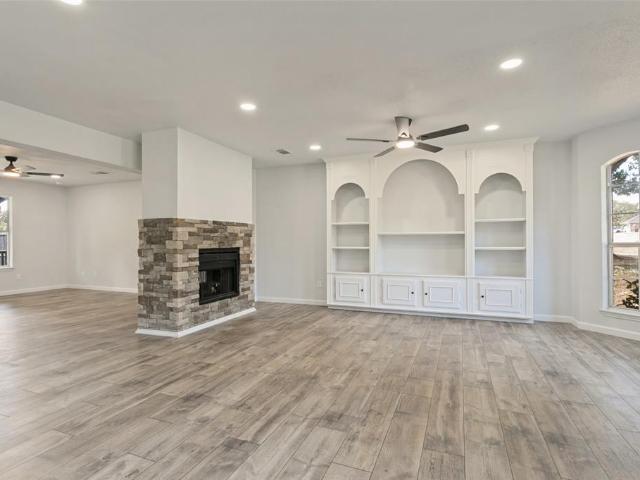 2107 Meadowview Drive