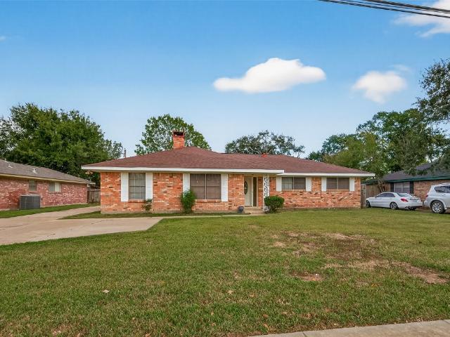 2107 Old Alvin Road