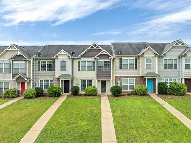 2107 Cobblestone Dr, Opelika, AL 36804