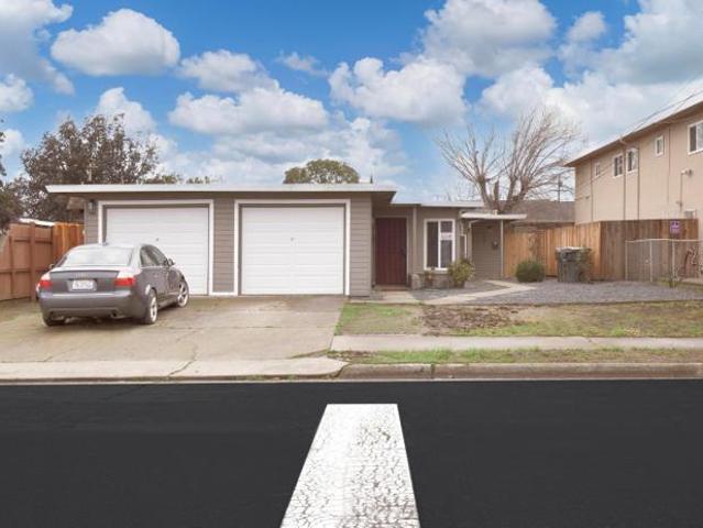 2107 D St, Antioch, CA 94509