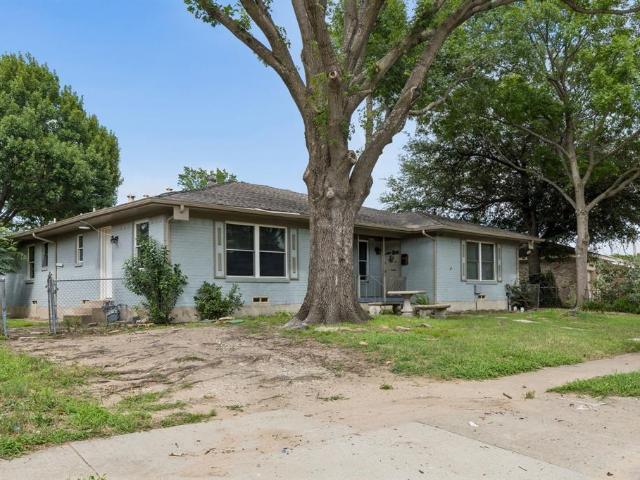 2107 English Drive