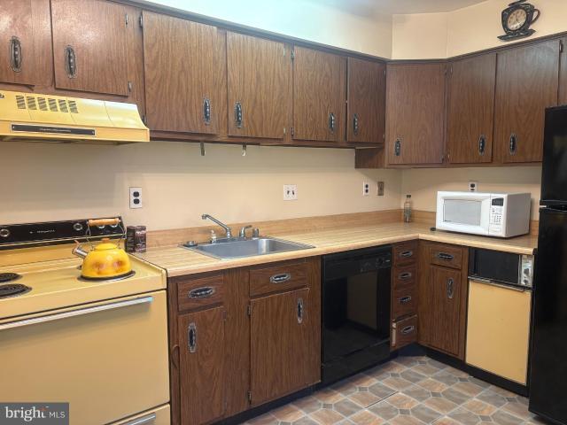 2107 Fort Davis St SE, Unit 202, Washington, DC 20020 | MLS #DCDC2264
