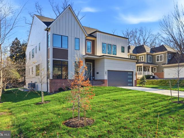 2107 Greenwich St, Falls Church, VA 22043 | Compass