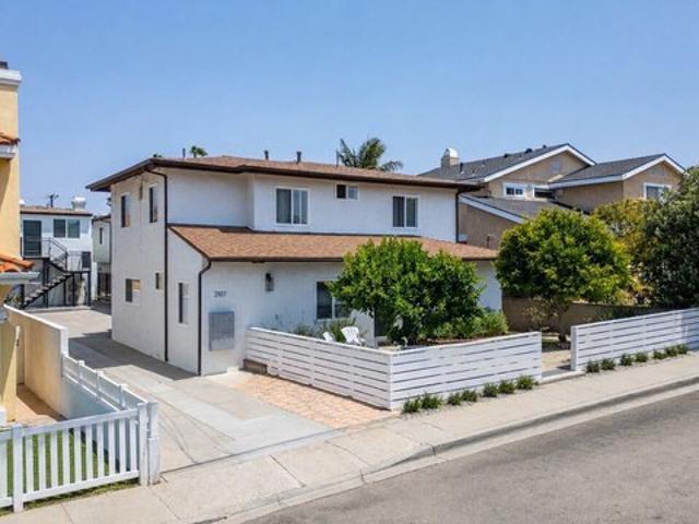 2107 Pullman Ln, Redondo Beach, CA 90278