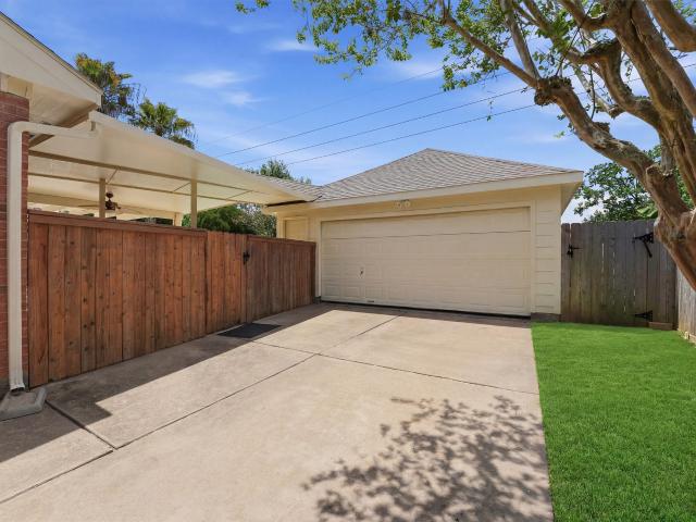 2107 Parkview Lane
