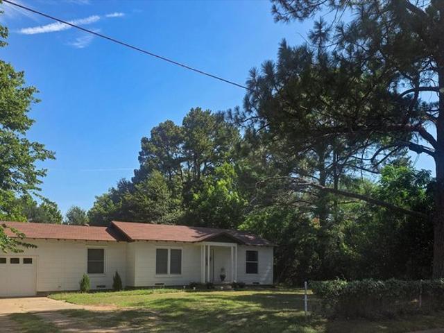2107 Pecandale Dr, Arlington, TX 76013