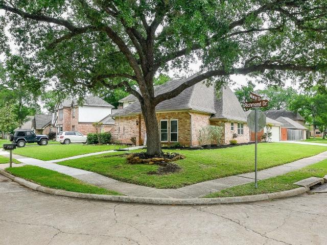 2107 Richmond Drive