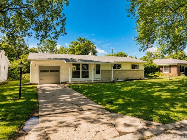 2107 W Sheffield Drive