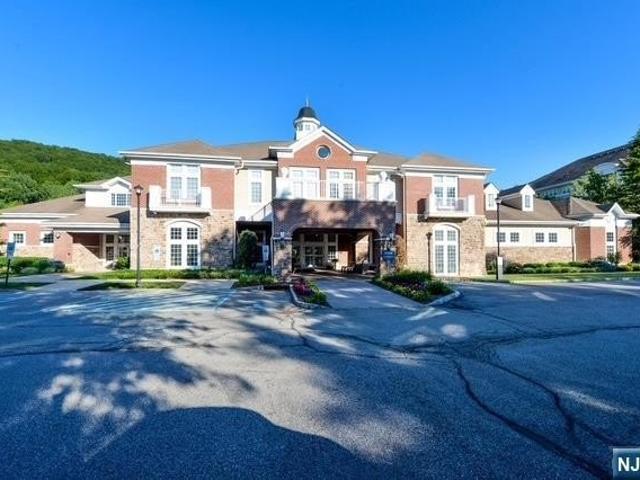 2107 Warrens Way Unit 107, Wanaque, NJ 07465