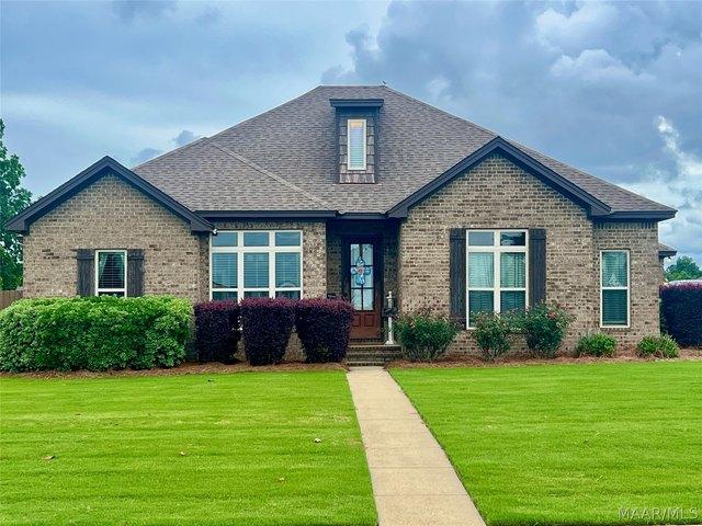 2107 Waterstone Dr, Deatsville, AL 36022