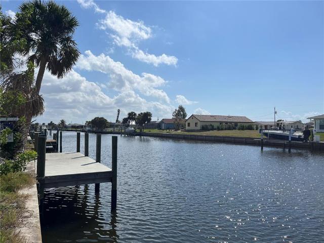 21081 Edgewater Dr, Port Charlotte, FL 33952 | MLS #C7502