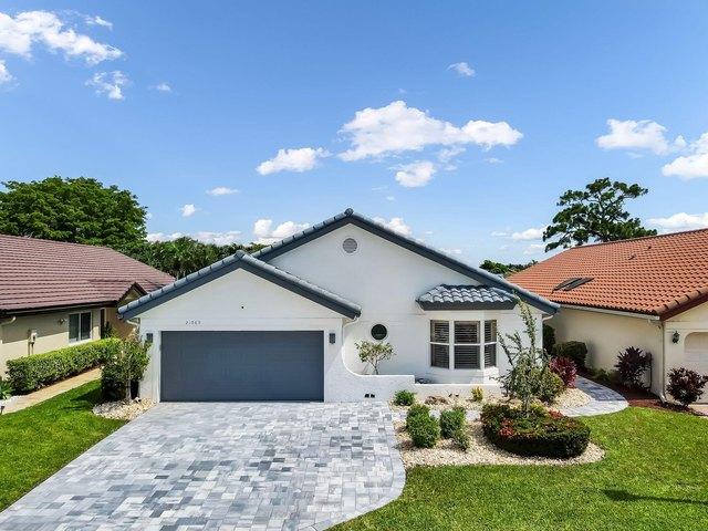 21089 Cottonwood Dr, Boca Raton, FL 33428
