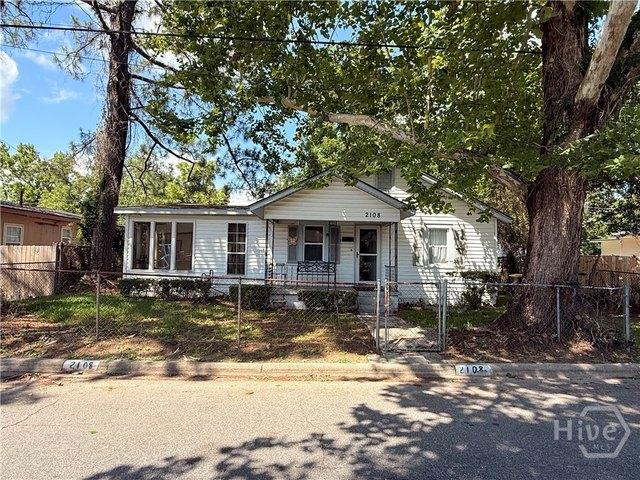 2108 Mell St, Savannah, GA 31415