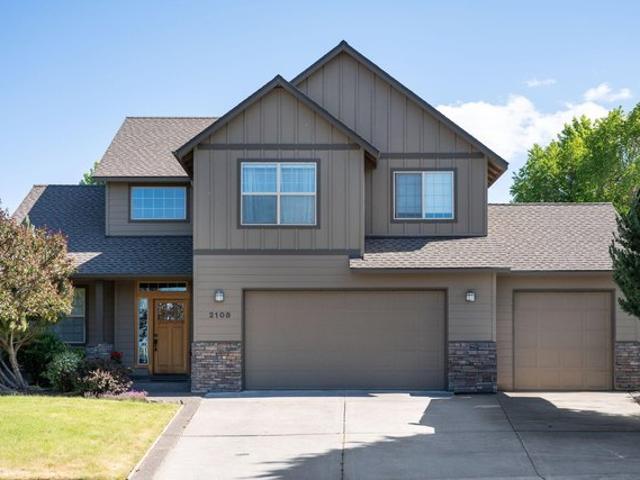 2108 NW Sterling Ave, Redmond, OR 97756