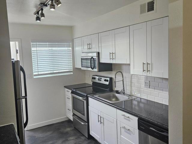 2108 e fairmount avenue # 19a