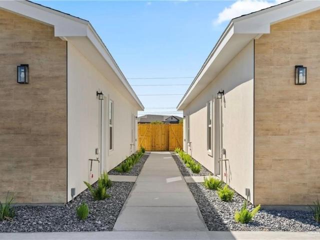 2108 E San Andrea Street
