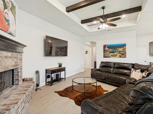 2108 Hill Crest Court