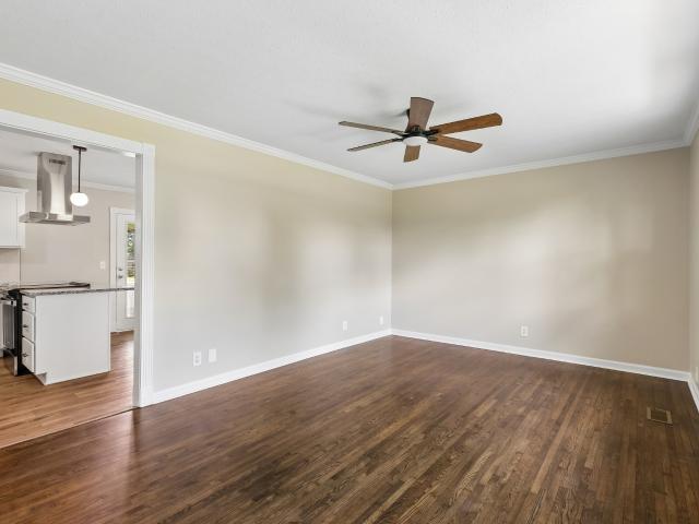 2108 Lynwood Dr
