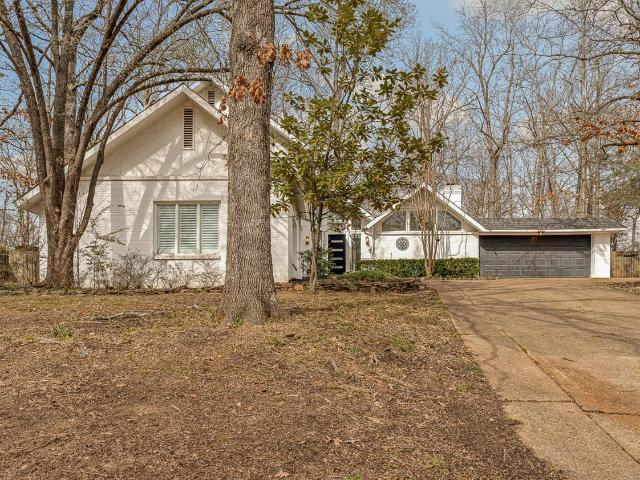 2108 Paula Drive