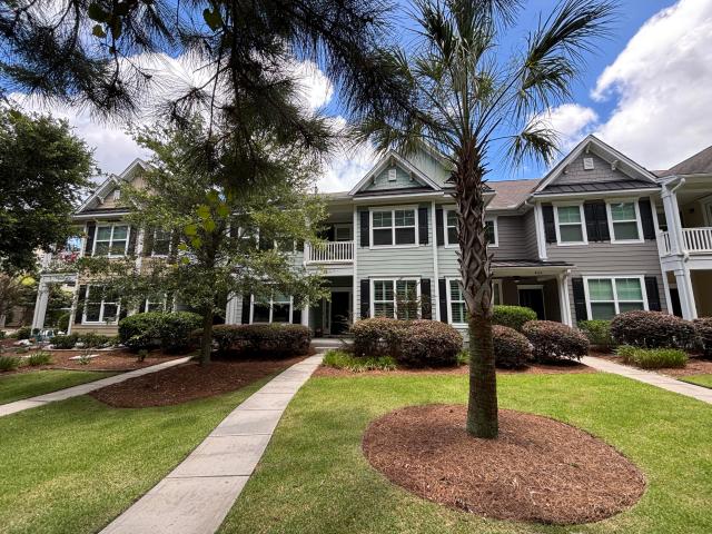 2108 Promenade Court