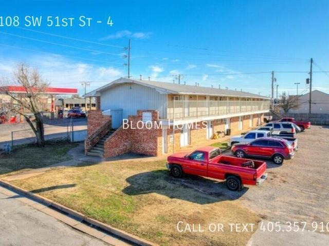 2108 SW 51st St Unit 4