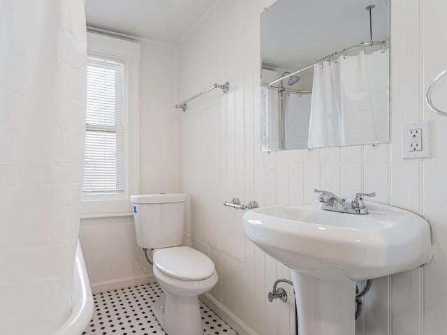 2108 San Antonio Ave #6 Studio Apartment for Rent at 2108 San Antonio Ave, Alameda, CA 94501