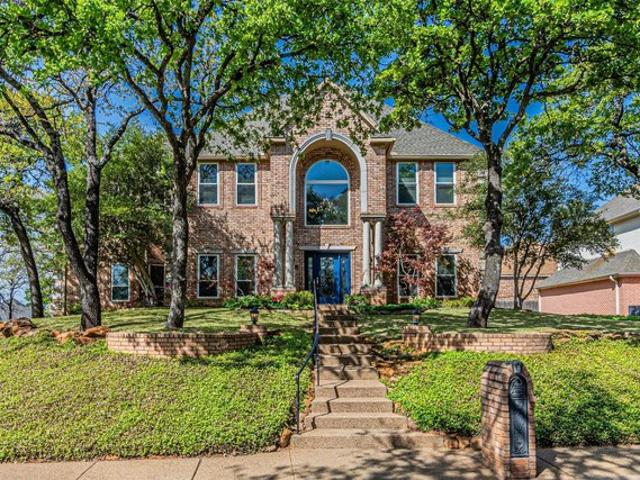 2108 Vista Ridge Ct, Arlington, TX 76013