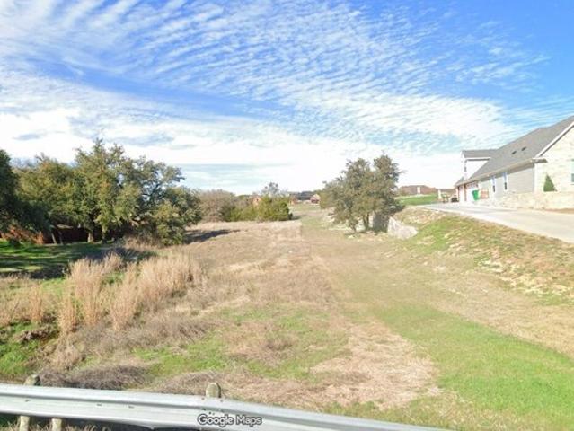 2108 Wills Way Dr, Granbury, TX 76049