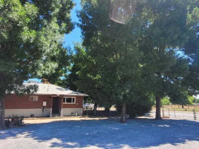 21092 Shelly Lane