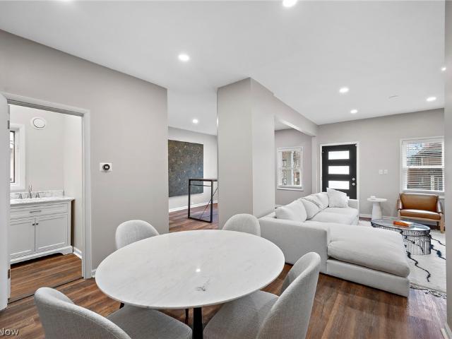 2109 Murray Hill Road 1