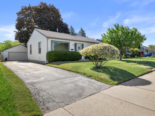2109 Monroe Ave