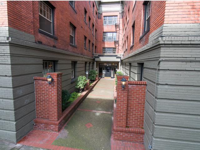 2109 NW Irving St, Unit 407, Portland, OR 97210 | MLS #635525 | Compass
