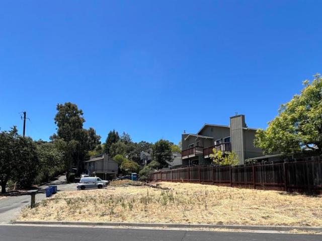2109 Overlook Dr
