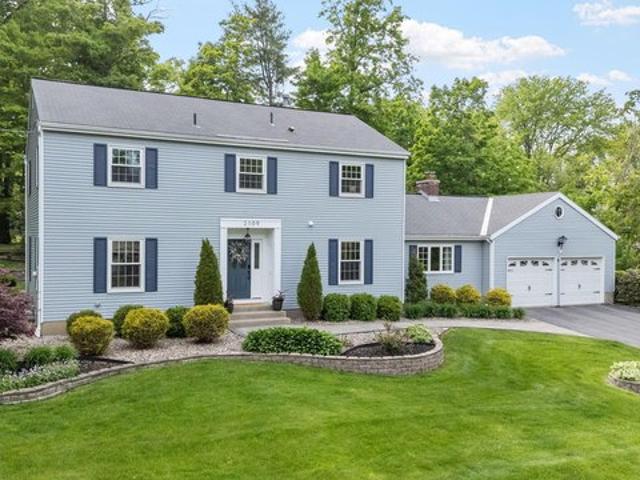2109 Orchard Park Dr, Schenectady, NY 12309