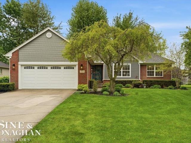 2109 Ash St, Saint Clair, MI 48079