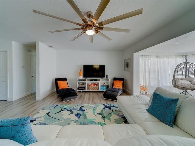 2109 Bayshore Dr, Belleair Beach, FL 33786 | MLS #TB8473