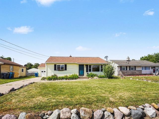 2109 Bloomfield Avenue